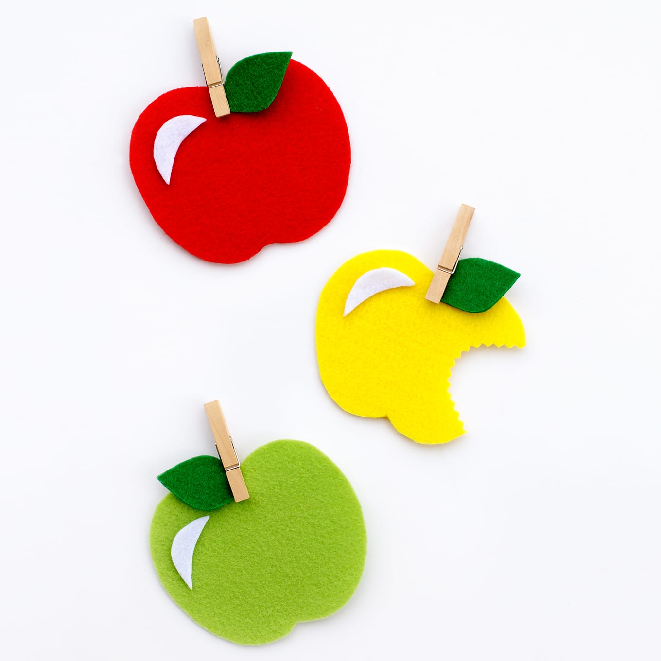 Take A Bite Out Of These 32 Apple Crafts For Kids Kids Love WHAT